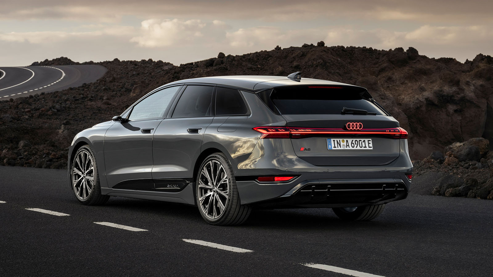 In pictures: Audi A6 E-tron revealed with 466-mile range and up to 543bhp | Move Electric